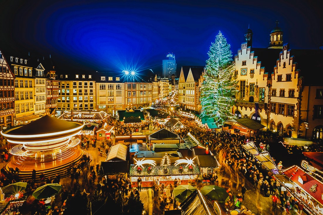 Christmas Coach Hire in the UK: Festive Adventures Await - Direct Coach ...